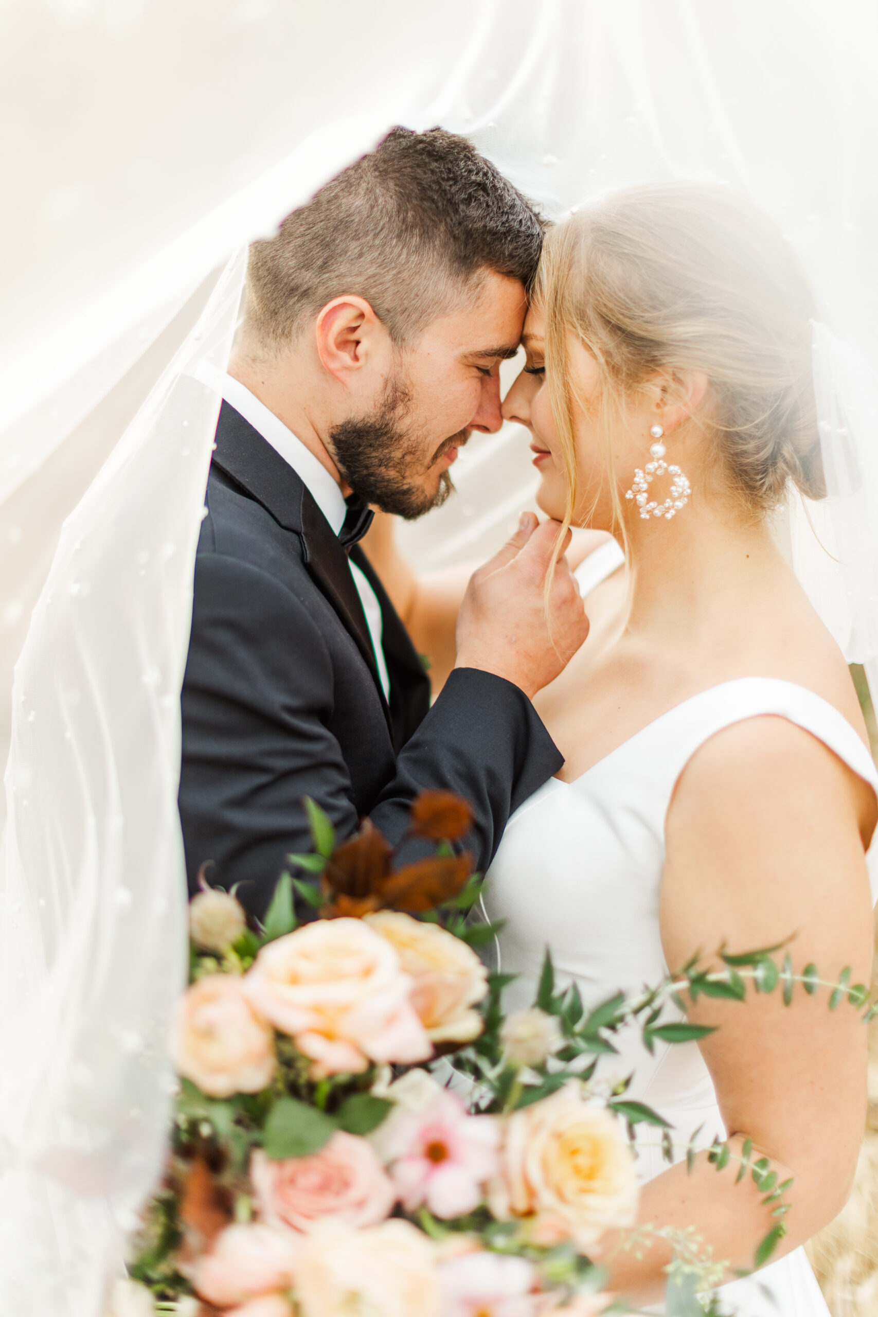 Clarie + Kane // Luxe Fall Wedding at The Corner House - Rockport, IN ...