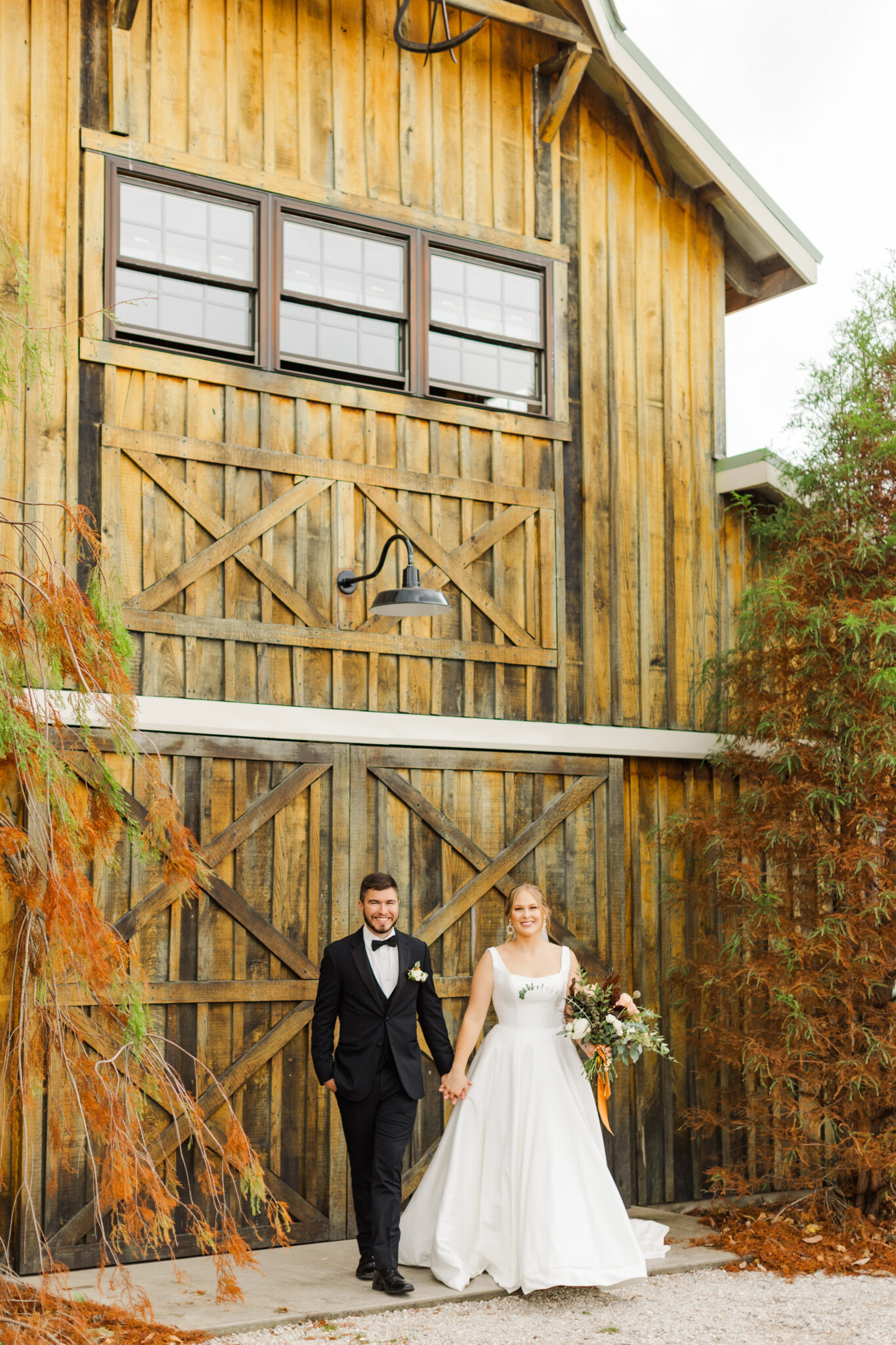 Clarie + Kane // Luxe Fall Wedding at The Corner House - Rockport, IN ...