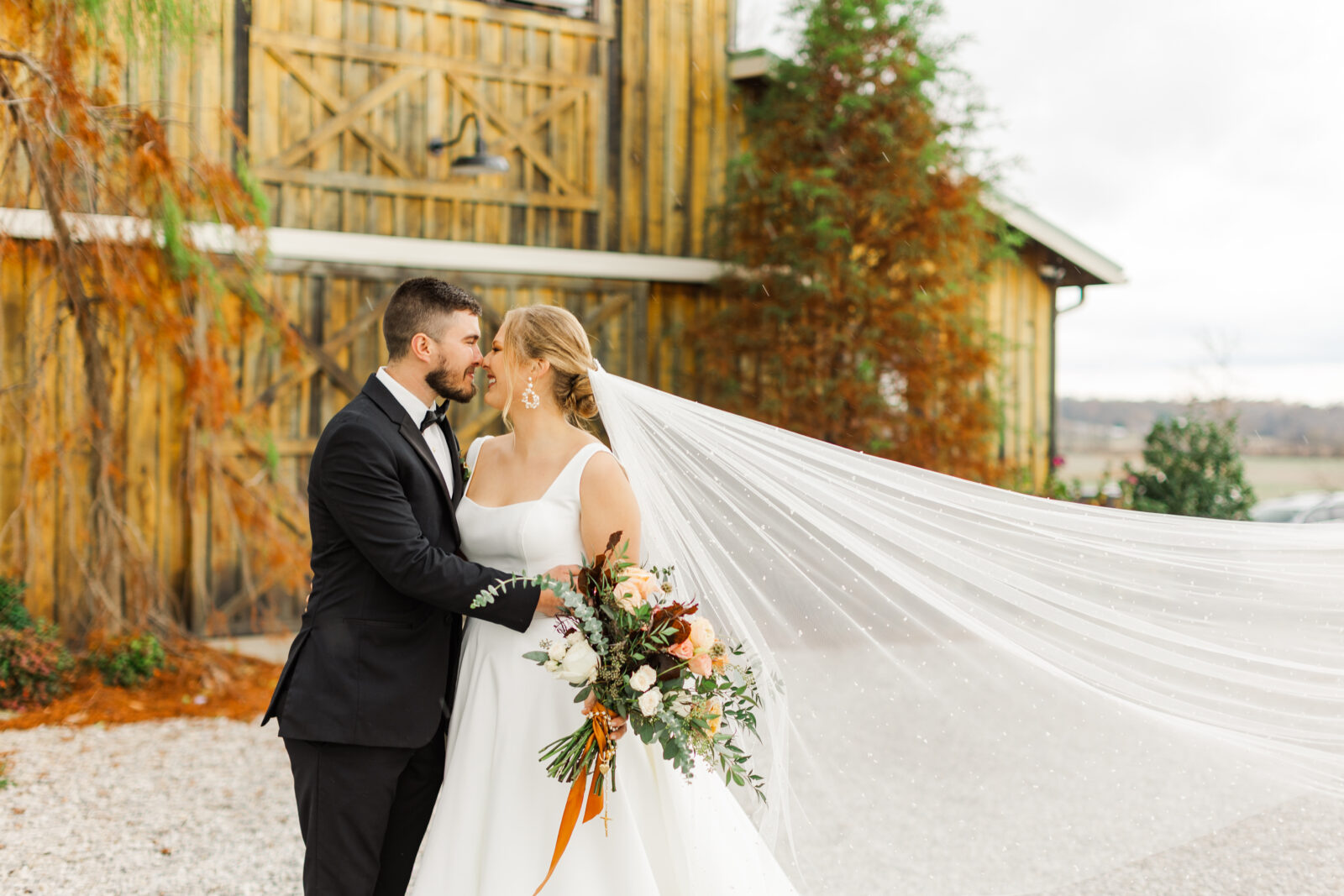 Clarie + Kane // Luxe Fall Wedding at The Corner House - Rockport, IN ...