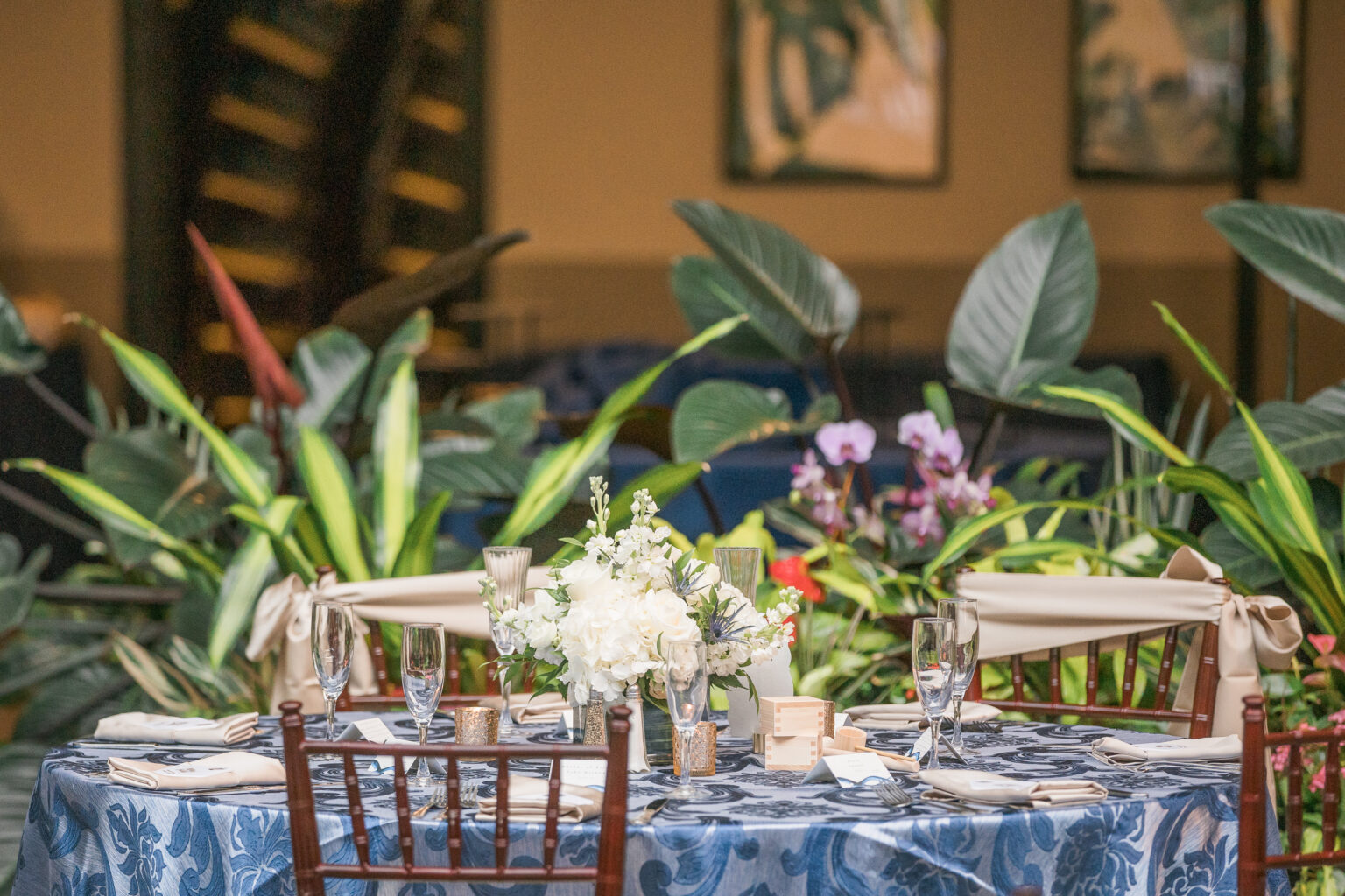 Hannah + Duncan // Meadowlark Botanical Gardens - Botanical Bliss ...