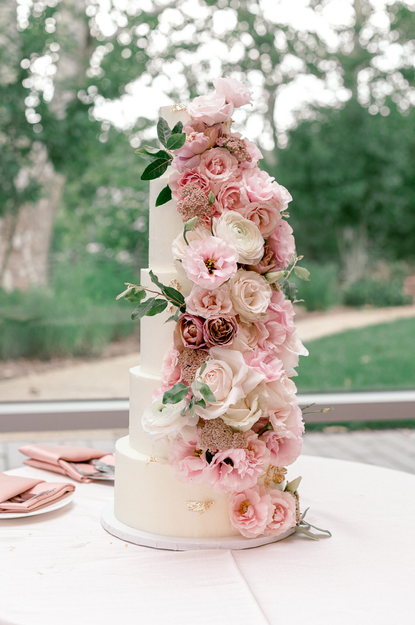 Sarah + Adel // Riverview at Occoquan wedding | Vida Events